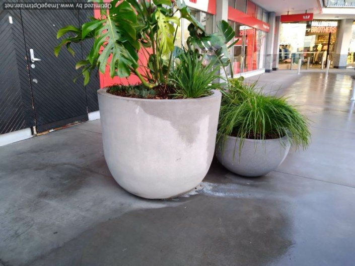 XL Polaris Round Planter | Sanstone | Manufactured in NZ